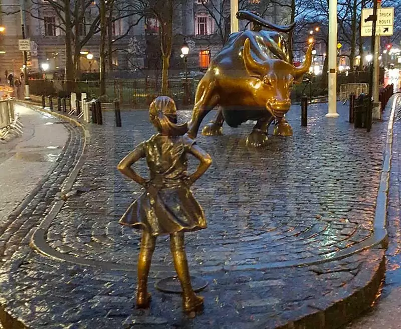 Fearless Girl: onde fica a estátua da menina em NY | Dicas Nova York